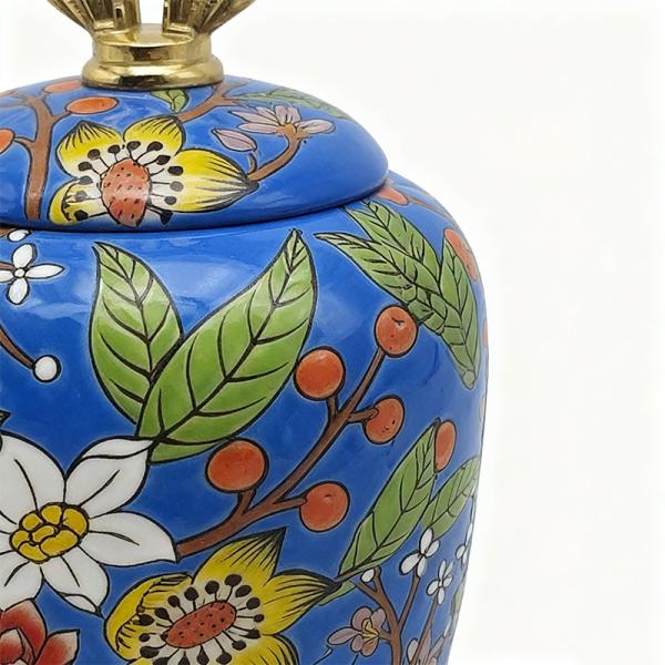 Quality Decorative Ceramic Jars Ceramic Storage Jar with Lid Blue Floral Pattern Gold for sale