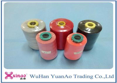 Cina filato nero rosso 100% del filato cucirino 10000m Brown del poliestere di plastica del cono 60s/2 in vendita