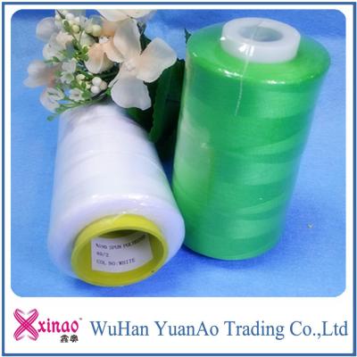 Cina Anello luminoso tinto 100% della fibra 5000yards del filato cucirino 40/2 del poliestere il breve ha filato il filato vergine in vendita