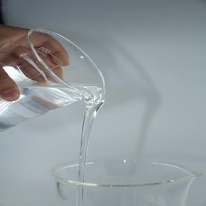 Cina Olio della macchina per cucire per la macchina per cucire di lubrificazione dal lubrificante del tessuto in vendita