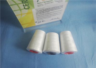 China De hoge Naaiende Draad van de Hardnekkigheids Ruwe Witte Gesponnen 100% Polyester voor Zak het Sluiten Te koop