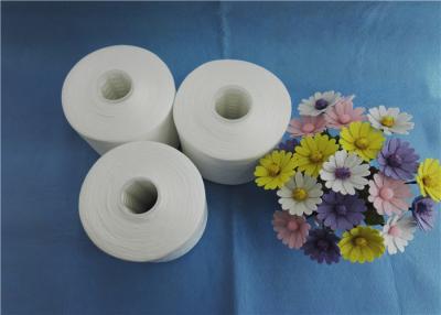 Cina 100 per cento del vergine di 40/2 di filato 60/3 bianchi crudi di poliestere filato sul cono di plastica in vendita