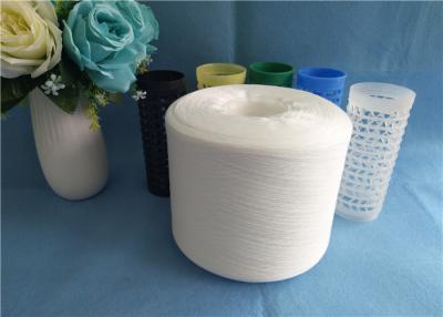 China 50S/3 gebleekte Witte Zonder knopen Plastic Kegel Gesponnen Polyeste Te koop