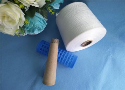 China 50S/3 gebleekte Witte Zonder knopen Plastic Kegel Gesponnen Polyeste Te koop