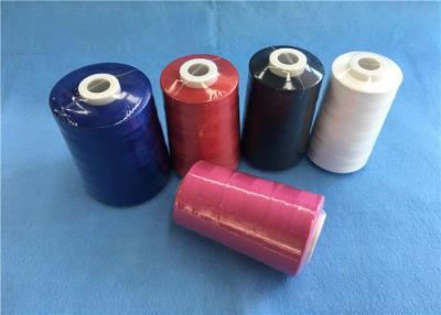 China De hoge Hardnekkigheid verfte Kleuren Gesponnen Polyester 100% TFO het Naaien Draad40s/2 5000y Prijs Te koop