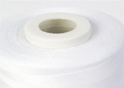 China Do carretel 40S/2 60S/3White da cor do poliéster linha 100% de costura pequena para a matéria têxtil da casa à venda