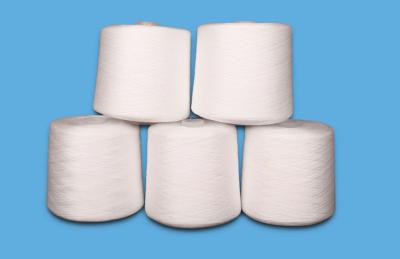 China 100% gesponnen Polyestergaren 40/2 Polyester Naaiende Draad Te koop