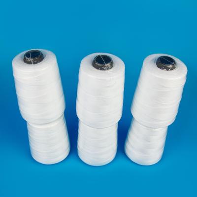 Cina filo privo di nodi 100% di Closing della borsa del filo industriale luminoso bianco crudo del filato di poliestere di 10s/3 10s/4 in vendita