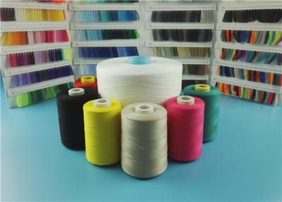 Cina Uso di cucito vergine puro di bianco filato cono di plastica 100% del filato di poliestere in vendita