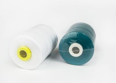 Cina Un colore in bianco e nero del filato cucirino filato 100% Z del poliestere o della torsione di S in vendita