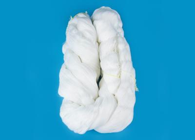 Cina 100 per cento di TFO hanno filato il filato di poliestere 42s/2 40s/2 50s/3 su Hank Yarn, bianco in vendita