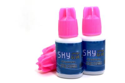 China wholesale price low stimulus best strong eyelash extension SKY glue for sale