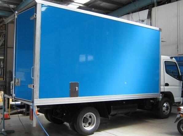 Insulated / Dry Freight Truck Body (FRP Honeycomb Sandwich Panel)