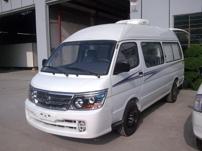 China Small Refrigeration Van Freezer Van