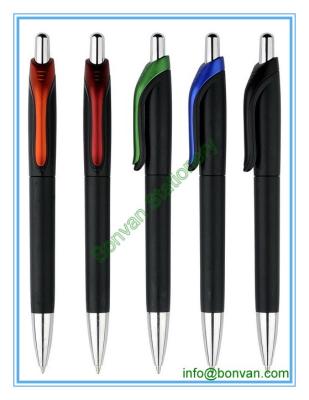 China matt plastic pen, matt color plastic ball pen for sale
