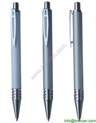 China new design metal retractable ballpoint pen, metal click metal pen for sale