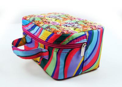 Cina Multicoloured Women'S Travel Cosmetic Bag With Large Main Compartment in vendita