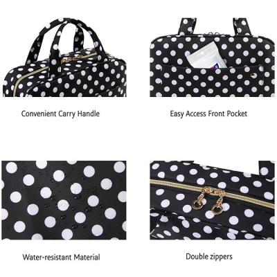 Cina Organizzatore d'attaccatura di trucco di Dot Water Resistant Fabric Travel della borsa di trucco dell'articolo da toeletta in vendita