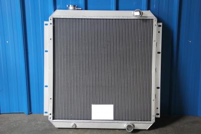Cina 4287043 Sostituzione del serbatoio dell'acqua del radiatore dell'escavatore per EX200-2 ed EX200-3 in vendita