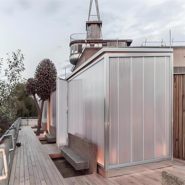 Architectural roof system using six-layer polycarbonate sheets