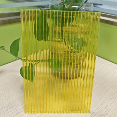 Weerbestendige slagbestendige gele 4 mm PC holle plaat Hoogwaardig materiaal voor industriële bouw