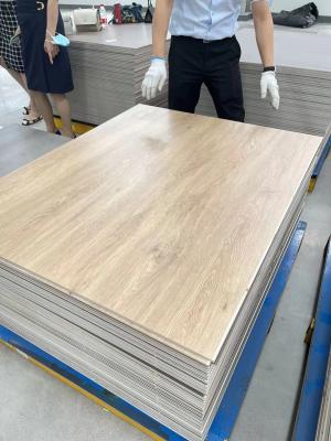 China Ls-W8003 maak Vuurvaste de Plank Antibiosis van de Luxe Vinylbevloering Misstap waterdicht Te koop