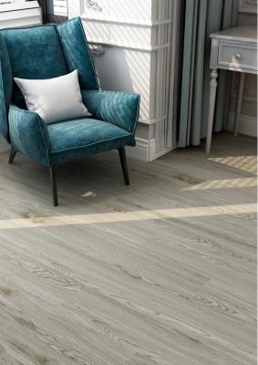 Cina pavimentazione di 5mm SPC per il bagno Gray Oak Stone Composite Click nuvoloso GKBM SY-W3005 in vendita