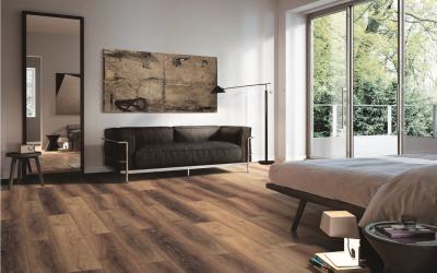Cina quercia bianca GKBM DM-W40034 del centro di 5mm 4mm SPC del vinile del carbone rigido della plancia in vendita