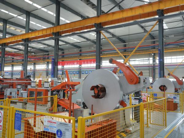 Quality Automatic Steel Sheet Metal Roll Forming Machine With Stacker for sale
