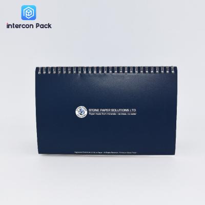 Cina Calendario da scrivania di carta di pietra impermeabile personalizzabile di stampa offset in vendita