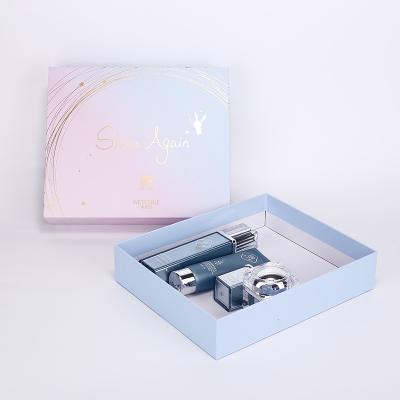 China Het roze Blauwe de Dozen van 300gsm Art Paper Custom Luxury Apparel Hete Stempelen Te koop