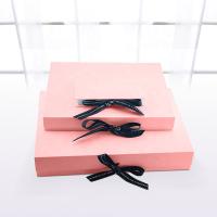 China Custom Foldable Cardboard Boxes with Ribbon UV Coating ODM Flat Pack Packaging for sale