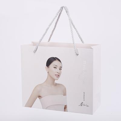 China Colorful CMYK Pantone Width 25mm Recycled Paper Bag For Gift for sale