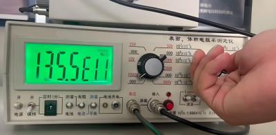 China Probador de Constante Dieléctrica de Altas Frecuencias para Pruebas de Materiales Aislantes en venta