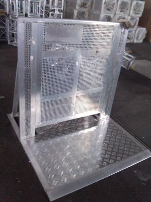 China Strong Crowd Safety Barriers Silver Color Rapid Assembly For Concert Show for sale