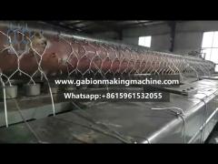 Automatic gabion mesh weaving machine