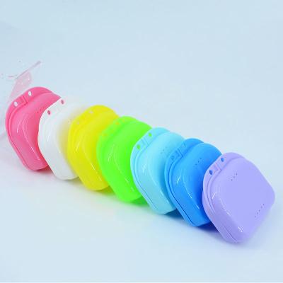Cina Cassa di conservatore per protesi dentali UV ortodontiche in plastica colorata in vendita
