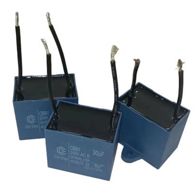 China CBB61 250V 30UF comprimento de linha 60 AC condensador de motor com triângulo de plástico com buraco de localização à venda