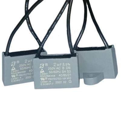 中国 CBB61 250V 2.0UF 85 線長ACモーターコンデンサ プラスチック三角形 販売のため