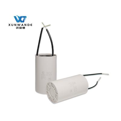 中国 CBB60 250V 20UF AC ランスタート コンデンサ 10000 時間 ワイヤー コンデンサ Bクラス 販売のため