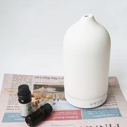 Cina Nuovi colori diversi Umidificatore essenziale elettrico ceramico Fragranza per la casa Ultrasuoni aromaterapia Diffusore di olio essenziale in vendita