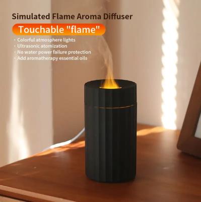 China Mejore su coche y el ambiente del hogar con el portátil de 7 colores 100ml simulación de la llama del coche de difusor de humidificador para el envío directo en venta