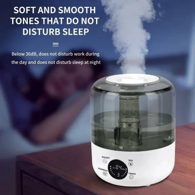 China Quiet Large Capacity Desktop Humidifier For Home And Office With Aromatherapy for sale