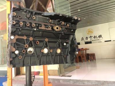 Cina ZX200-3 8-98005443-0 8-98046721-0 8-98204528-0 8-98204529-0 Isuzu Engine Block in vendita