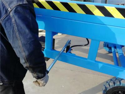 China Het draagbare Mobiele Elektrische Dok Leveler van de Yardhelling 1200mm1800mm Werkende Waaier Te koop