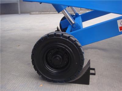 China Be Spoke Manual And Electric Mobile Forklift Container Ramps Load And Unload Cargoes In The Yard for sale