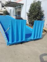 China Adjustable Loading Dock Ramp Mobile Loading Ramp With Manual Hydraulic Pump for sale