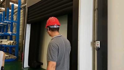 Chine Abri gonflable de dock se protéger dans toute la perte d'énergie tandis que dans le chargement entier et le déchargement dans l'entreposage au froid à vendre