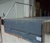 China Container Electric Dock Leveler For Forklift Working for sale