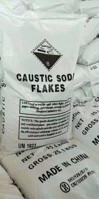 Cina Prodotti alimentari Perle idrossido Liquidi, bucce vegetali, solidi Produttori Prezzi Fiocchi 99% Soda in vendita